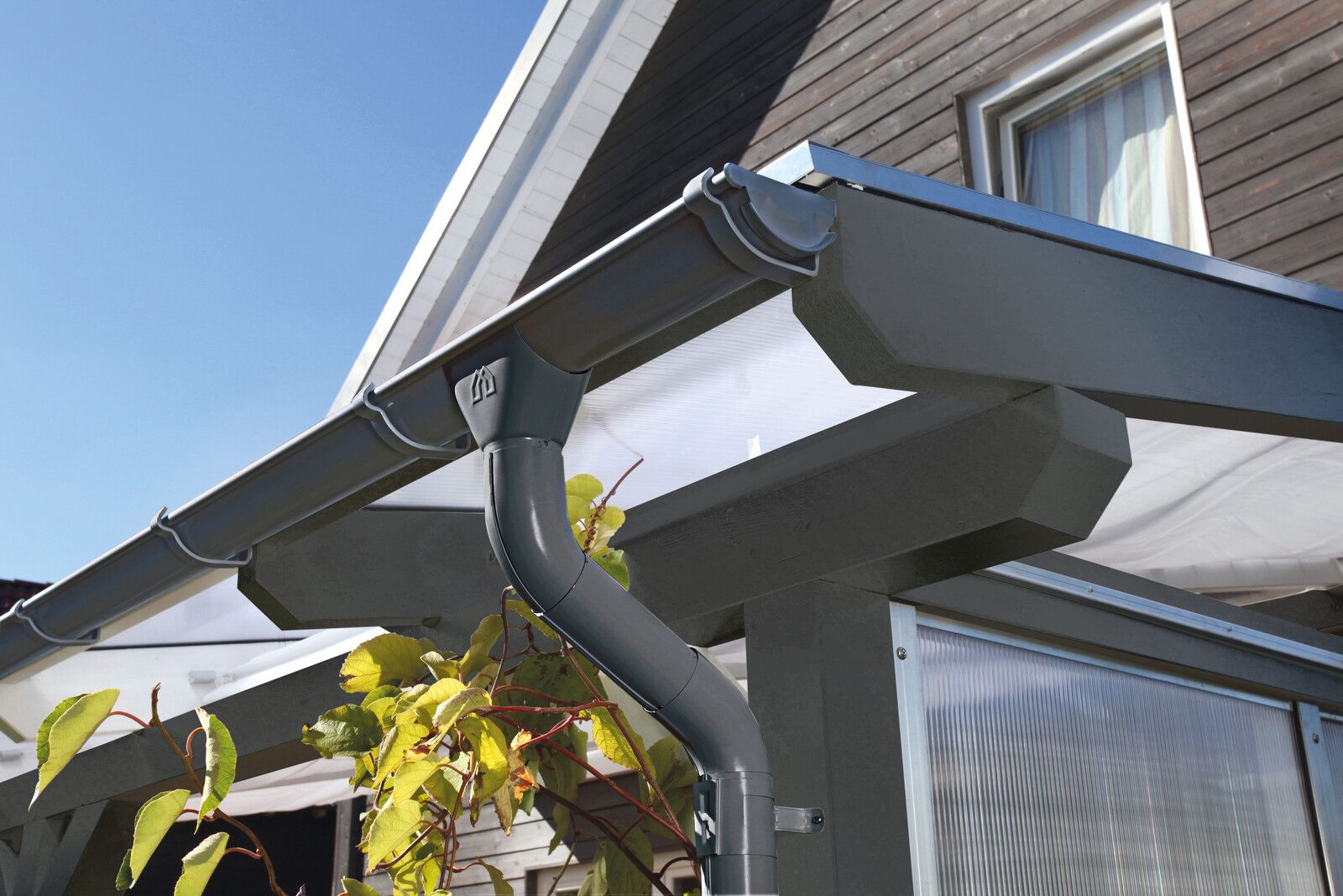 Regenrinnen-Set 648 cm, Stahl, verzinkt u. anthrazit beschichtet | 398041-01 - ⁣SKAN HOLZ ...